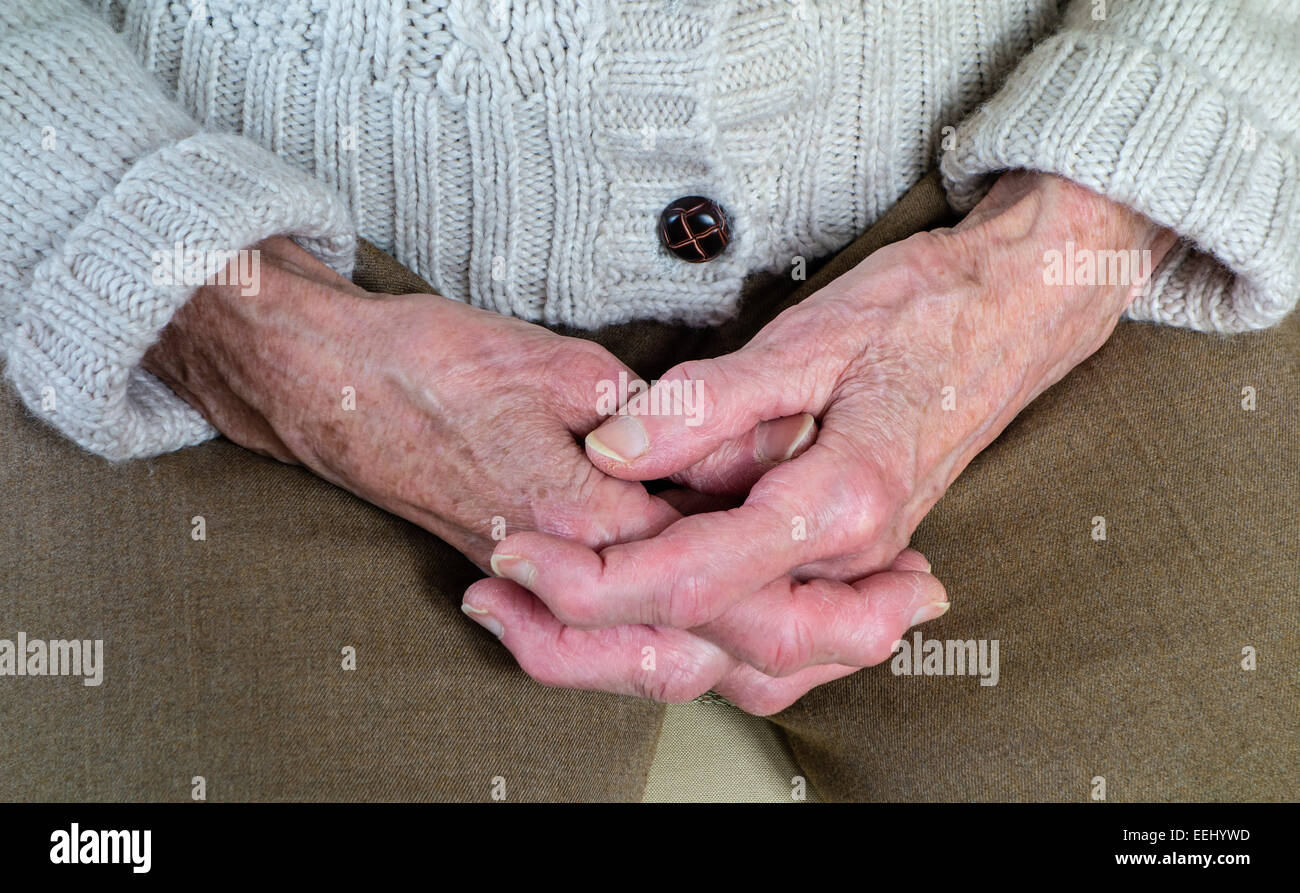 Elderly lady hi-res stock photography and images - Alamy