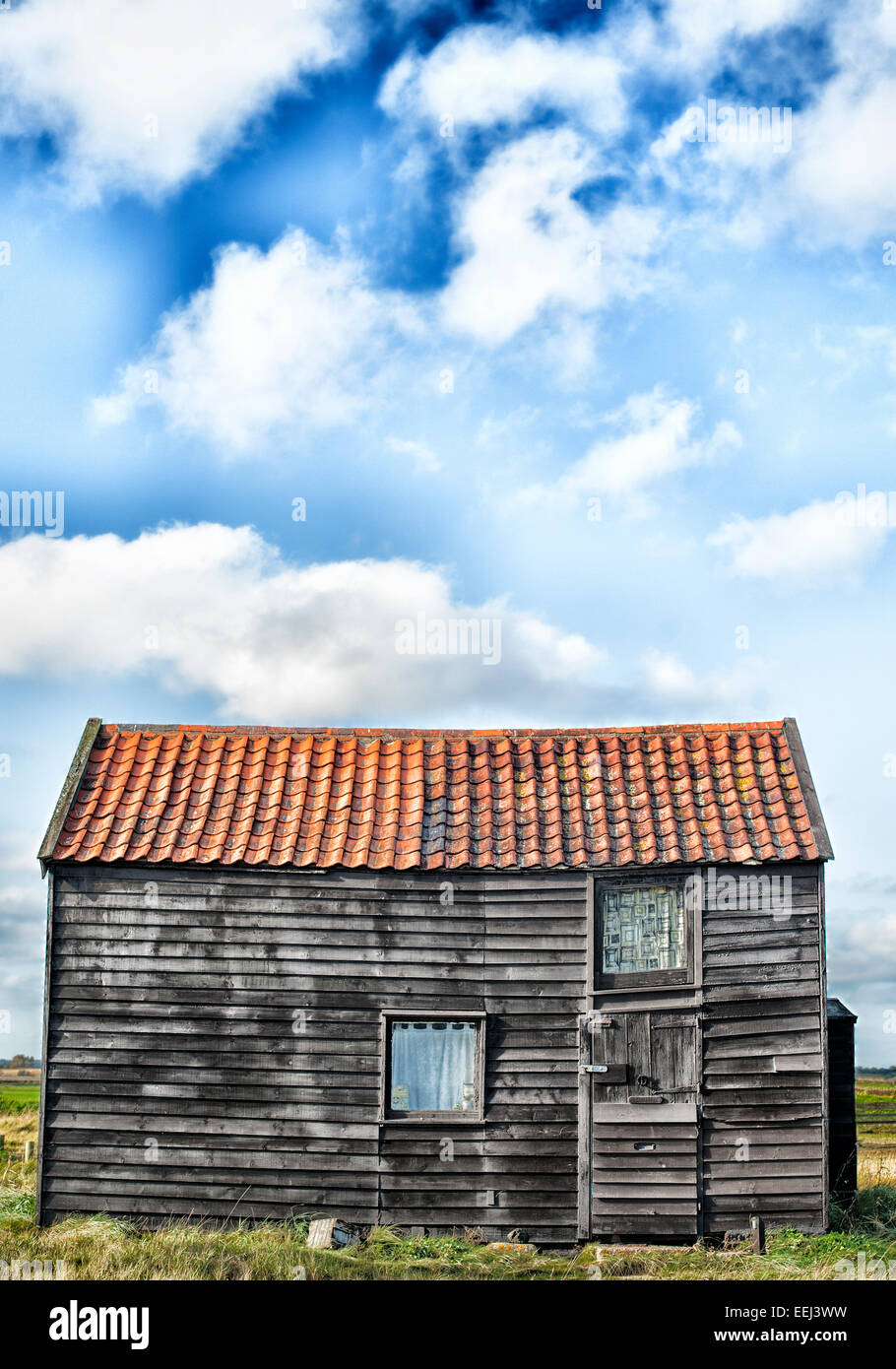 Black sheds hi-res stock photography and images - Alamy