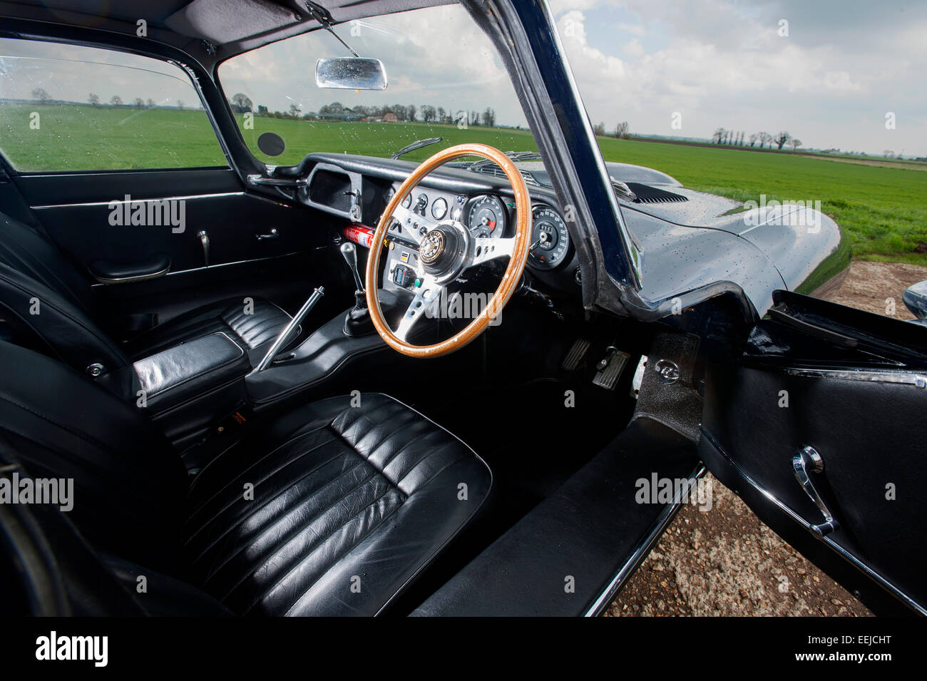 Jaguar e type interior hi-res stock photography and images - Alamy