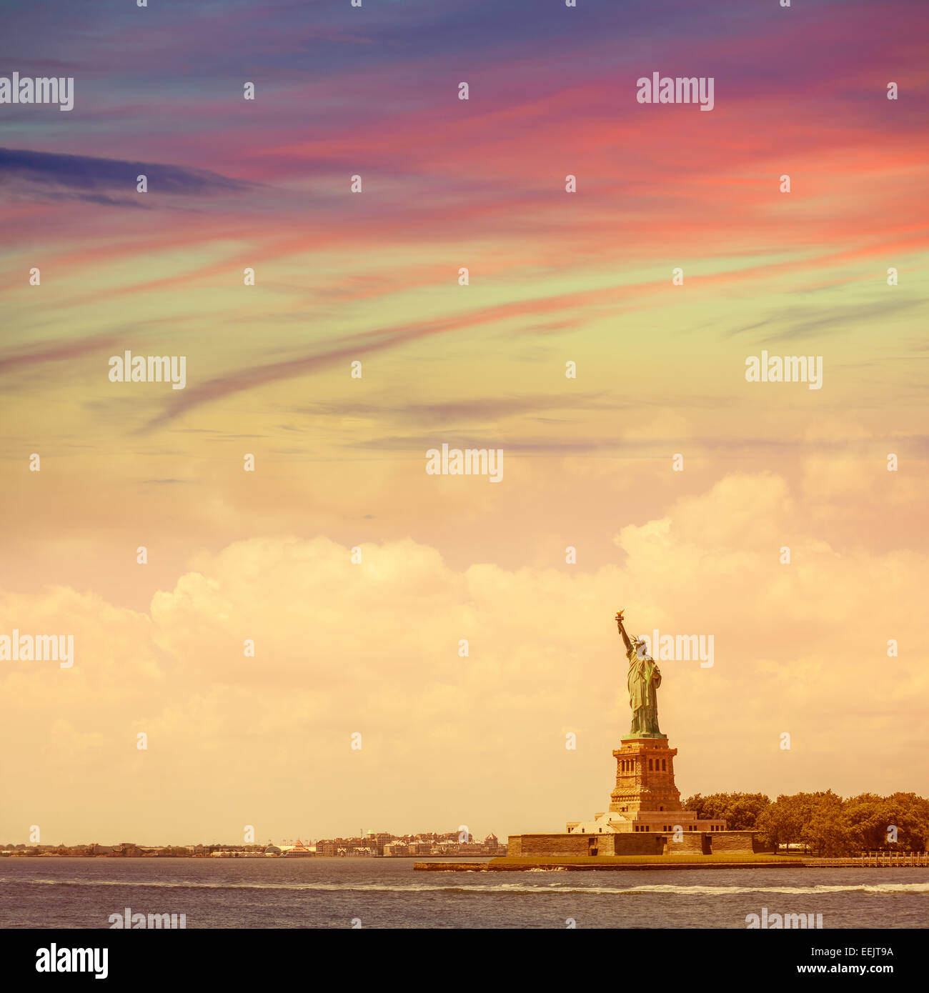 Statue of Liberty New York American Symbol USA US Stock Photo - Alamy