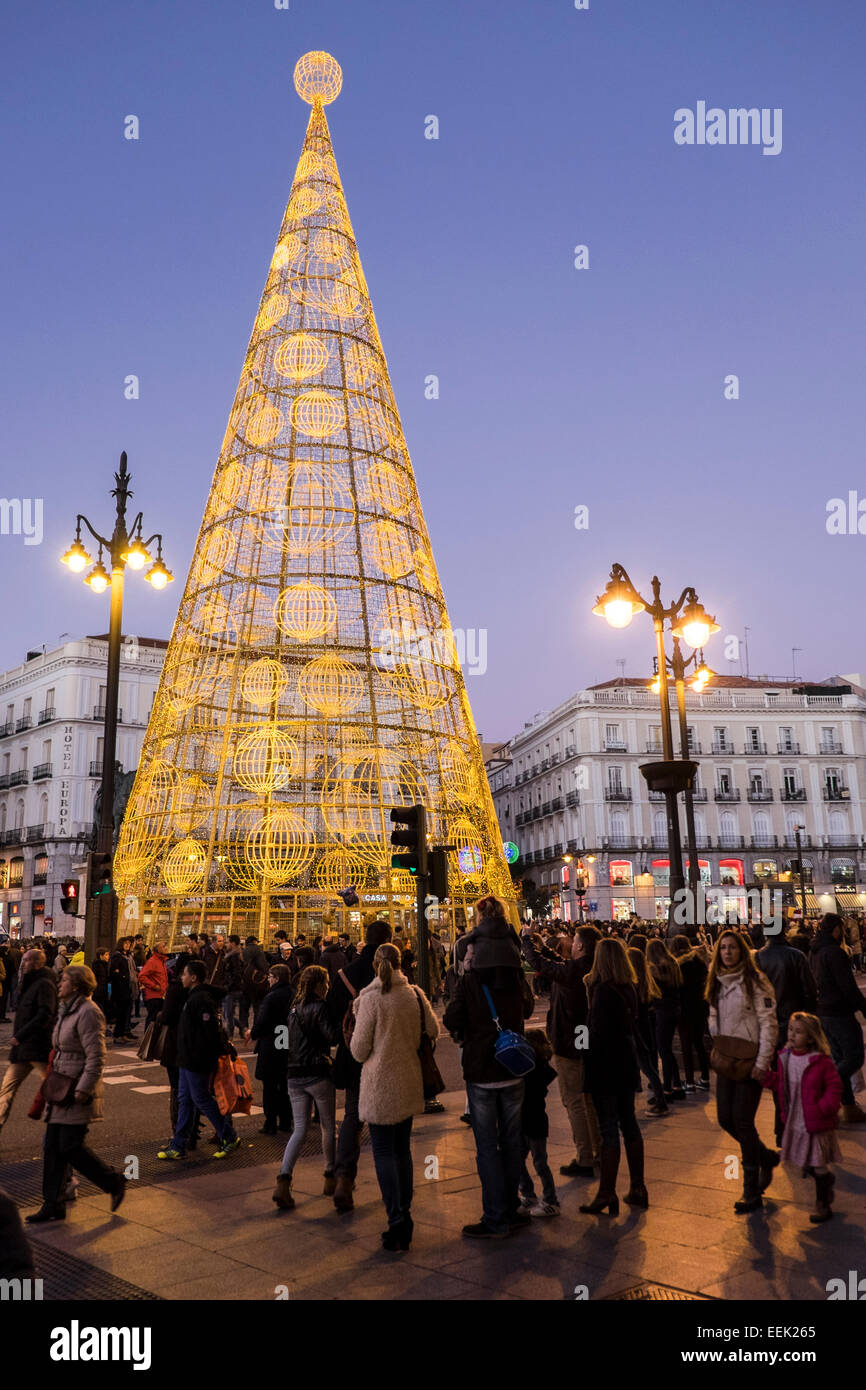 Puerta del sol madrid christmas hi-res stock photography and images - Alamy