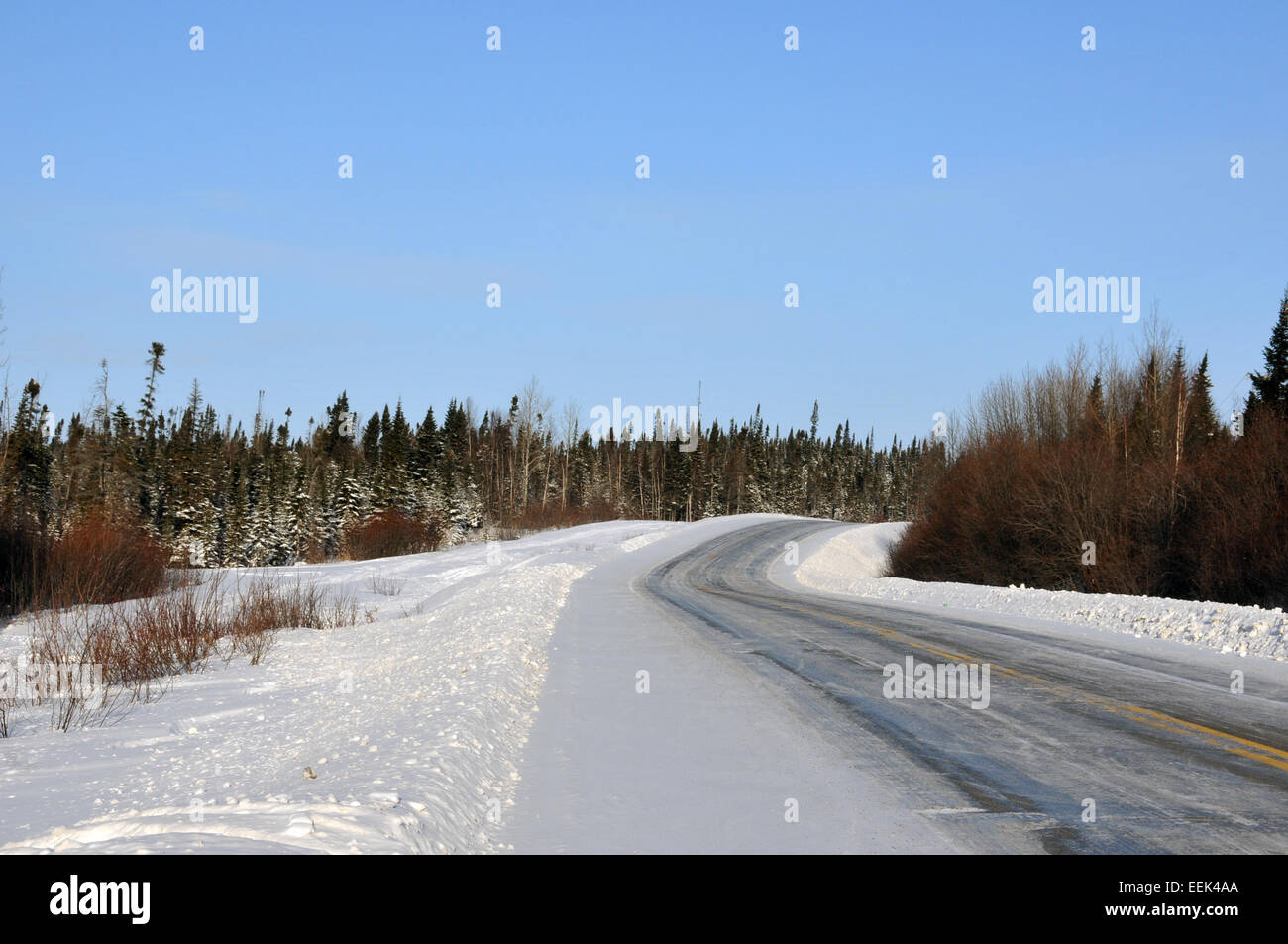 Country road canada hi-res stock photography and images - Alamy