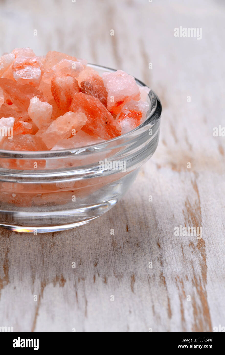 Himalayan pink crystal salt high resolution image Stock Photo - Alamy