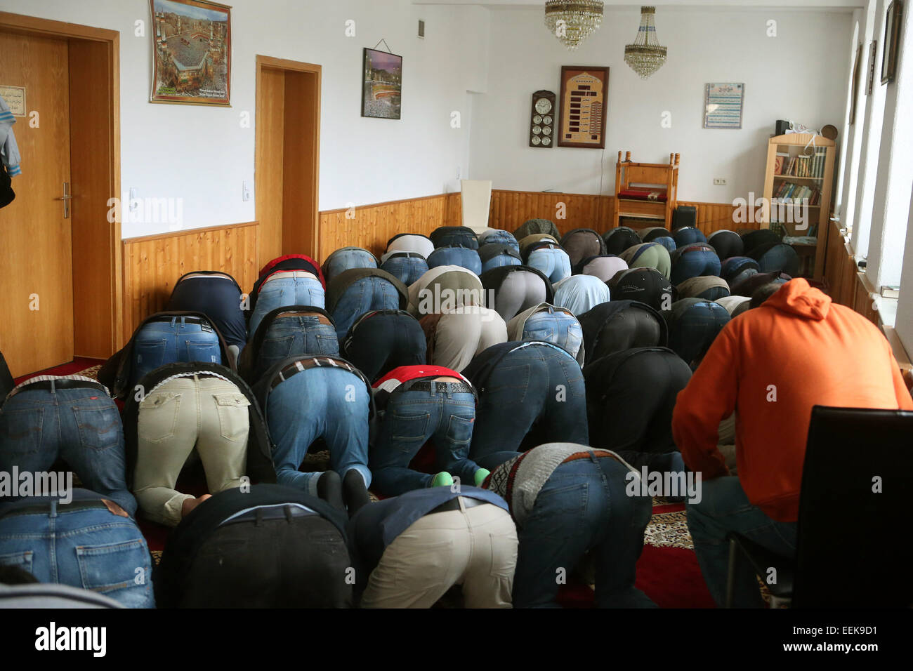 Gera, Germany. 16th Jan, 2015. Muslims of various nationalities pray in ...