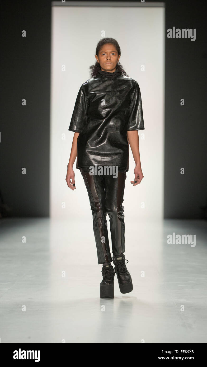 Models present designs from PEARLY WONG at the Mercedes Benz Fashion ...