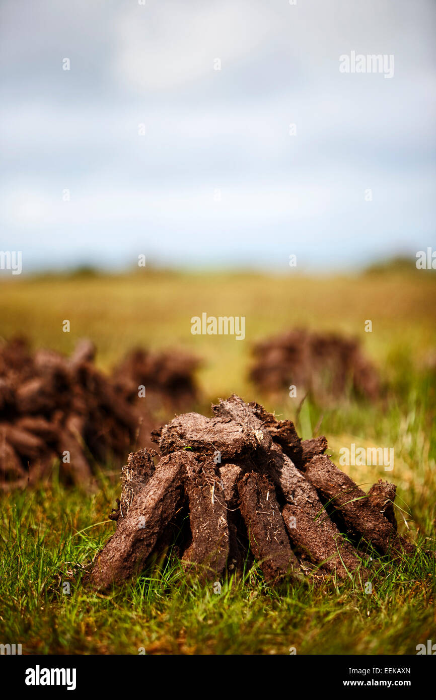 Irish turf sods hi-res stock photography and images - Alamy