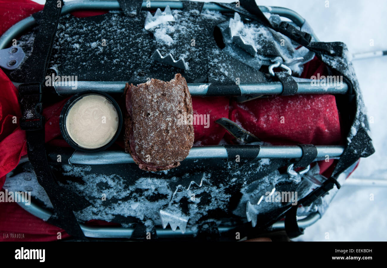 Hot chocolate and rye bread during winter hike Stock Photo - Alamy