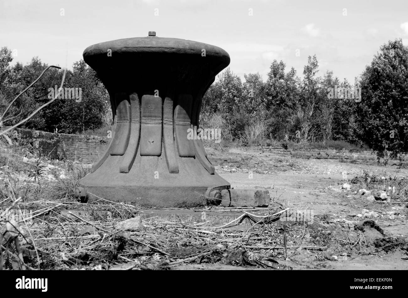 Capstan at Govan Graving Docks in Glasgow, Scotland Stock Photo - Alamy