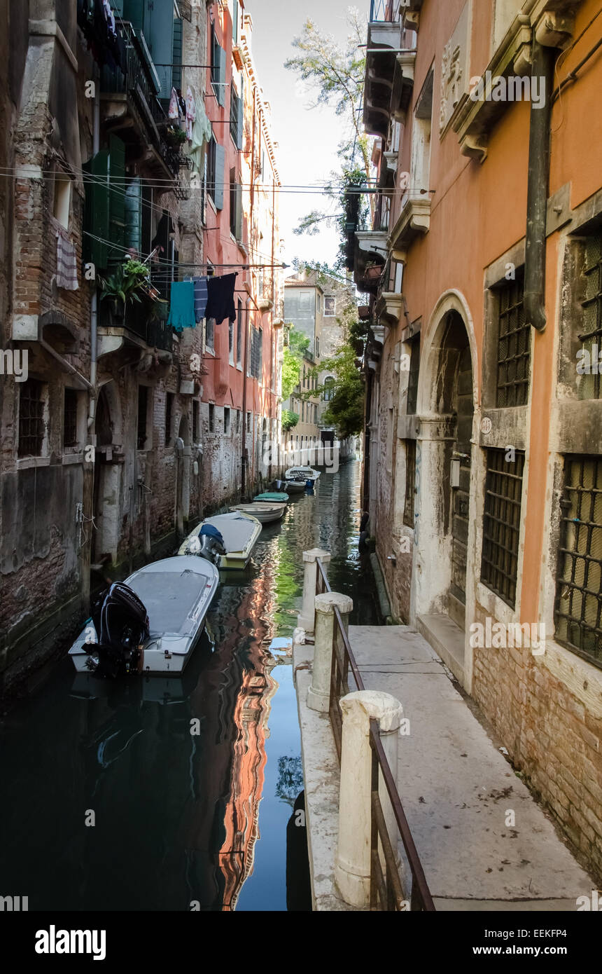 Typical canal hi-res stock photography and images - Alamy