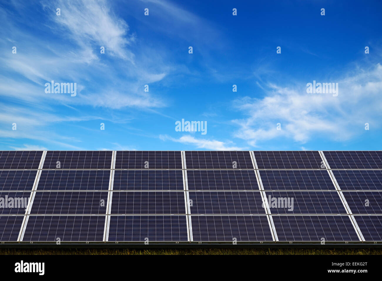 Solar park hi-res stock photography and images - Alamy