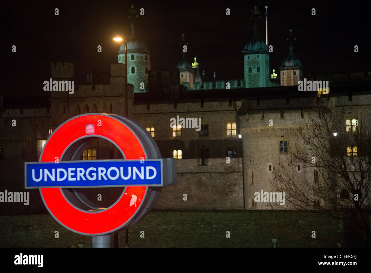 Tower hill underground station hi-res stock photography and images - Alamy