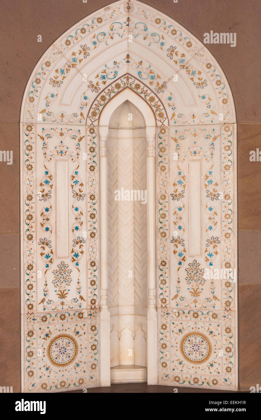 Tile mosaic in a mosque hi-res stock photography and images - Alamy