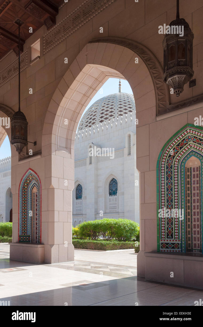 View of the dome of Sultan Qaboos mosque, Muscat, Oman Stock Photo - Alamy