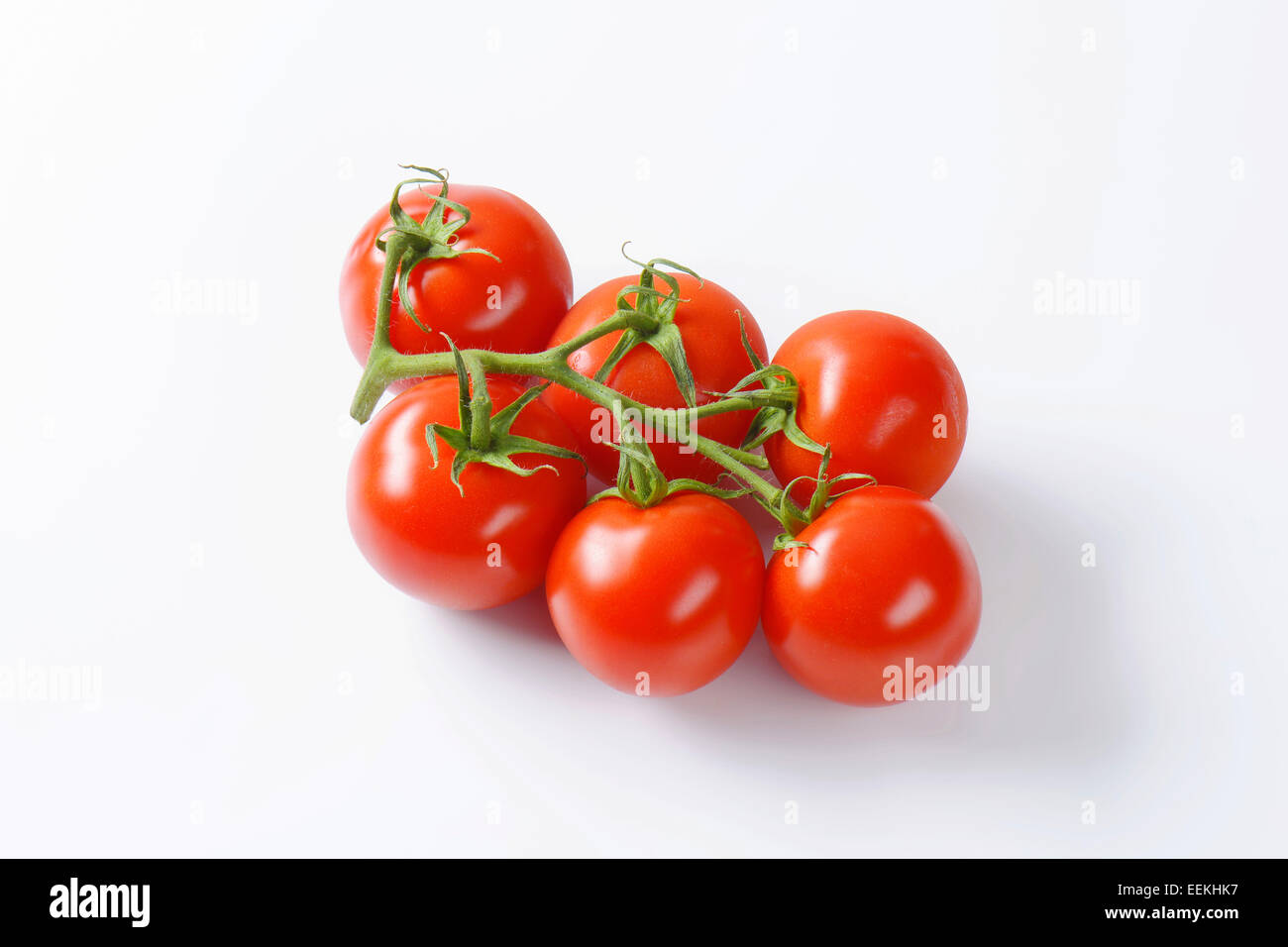Overhead view of a bunch of red tomatoes Stock Photo - Alamy