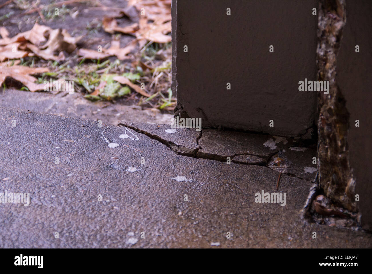 Pavement subsidence hi-res stock photography and images - Alamy