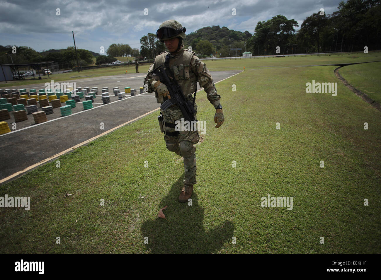 National aeronaval service of panama hi-res stock photography and ...