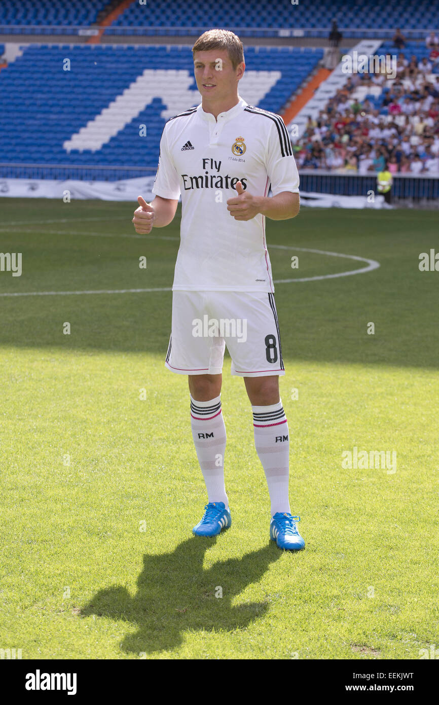 Real Madrid's new signing German midfielder Toni Kroos during his ...