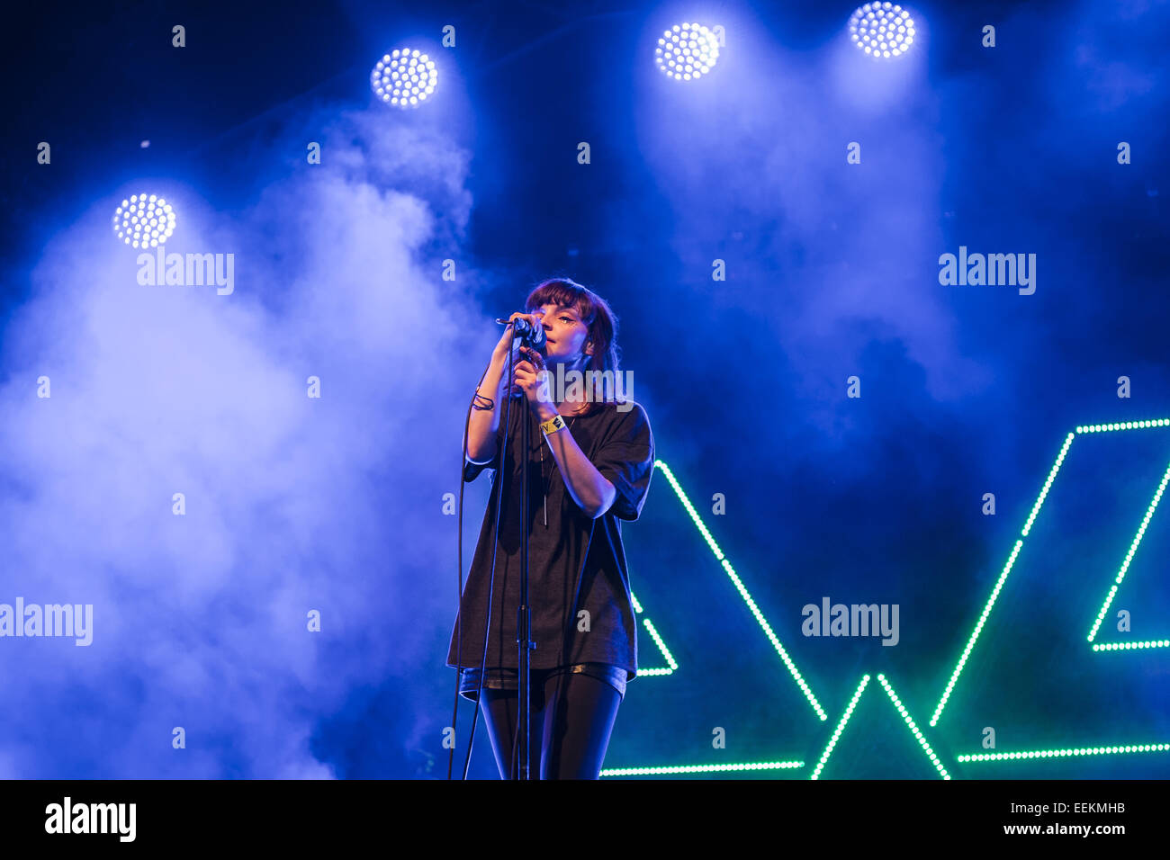 Chvrches band hi-res stock photography and images - Alamy