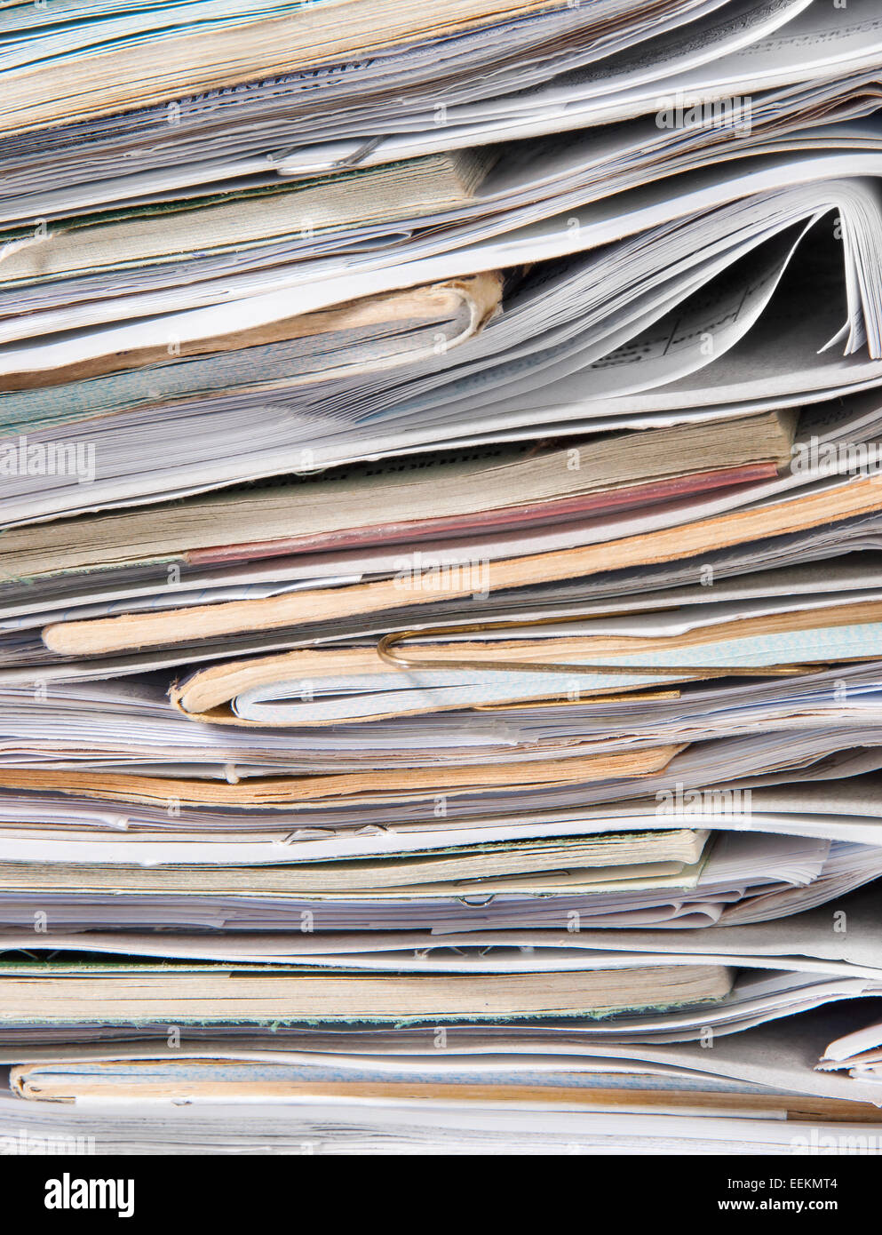 Background of old files are located in a chaotic manner Stock Photo - Alamy