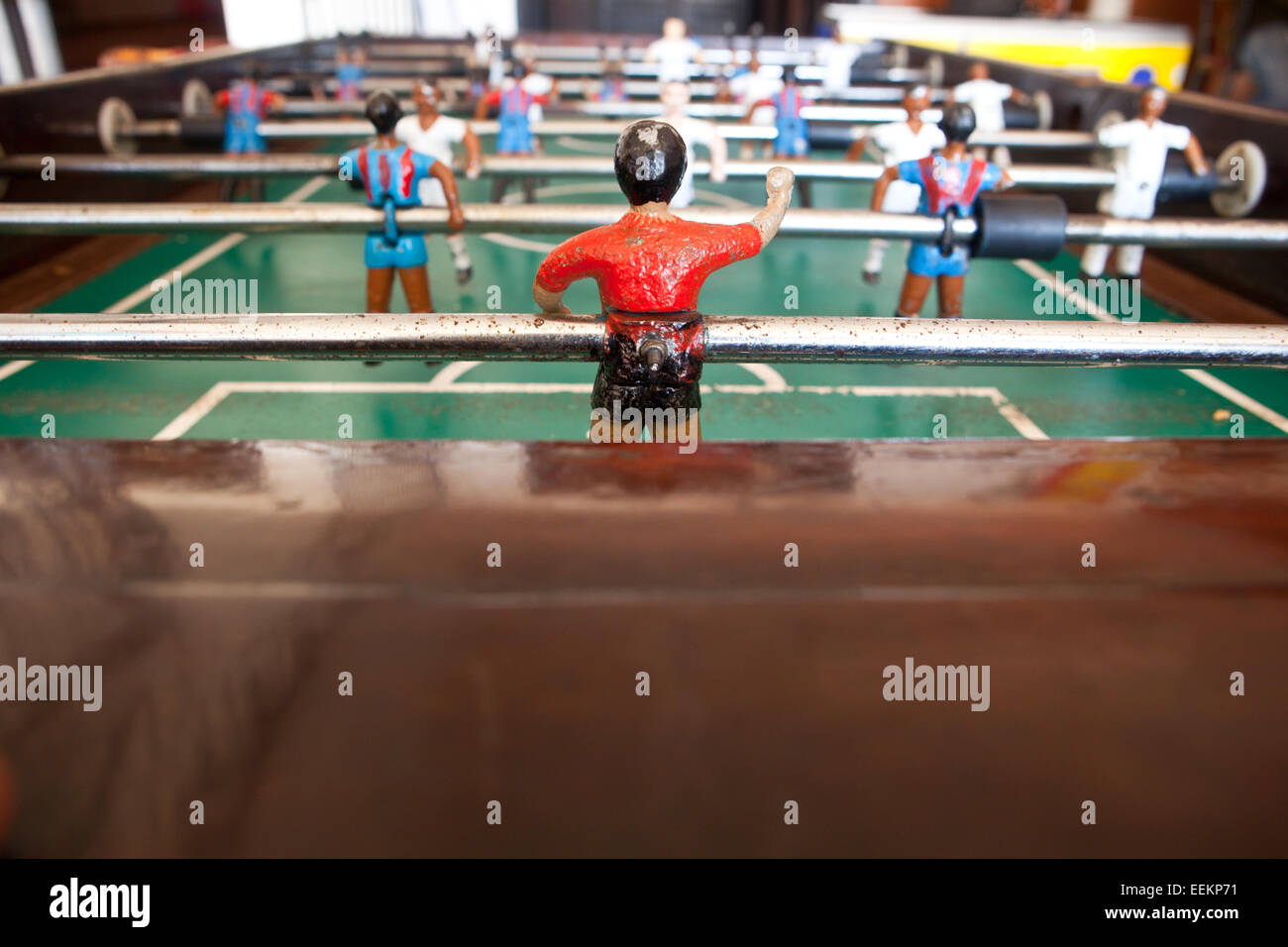 Miniature football figures hi-res stock photography and images - Alamy