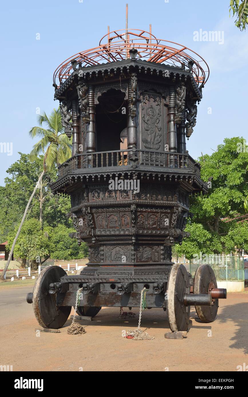 Charriot in Goan temple, India Stock Photo - Alamy