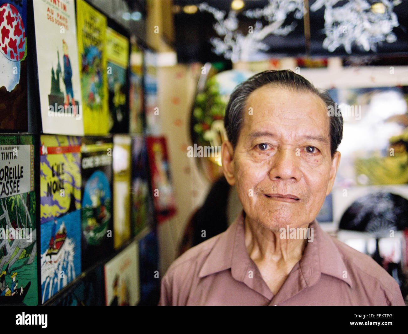 Vietnamese shop owner in Ho Chi Minh City Stock Photo - Alamy