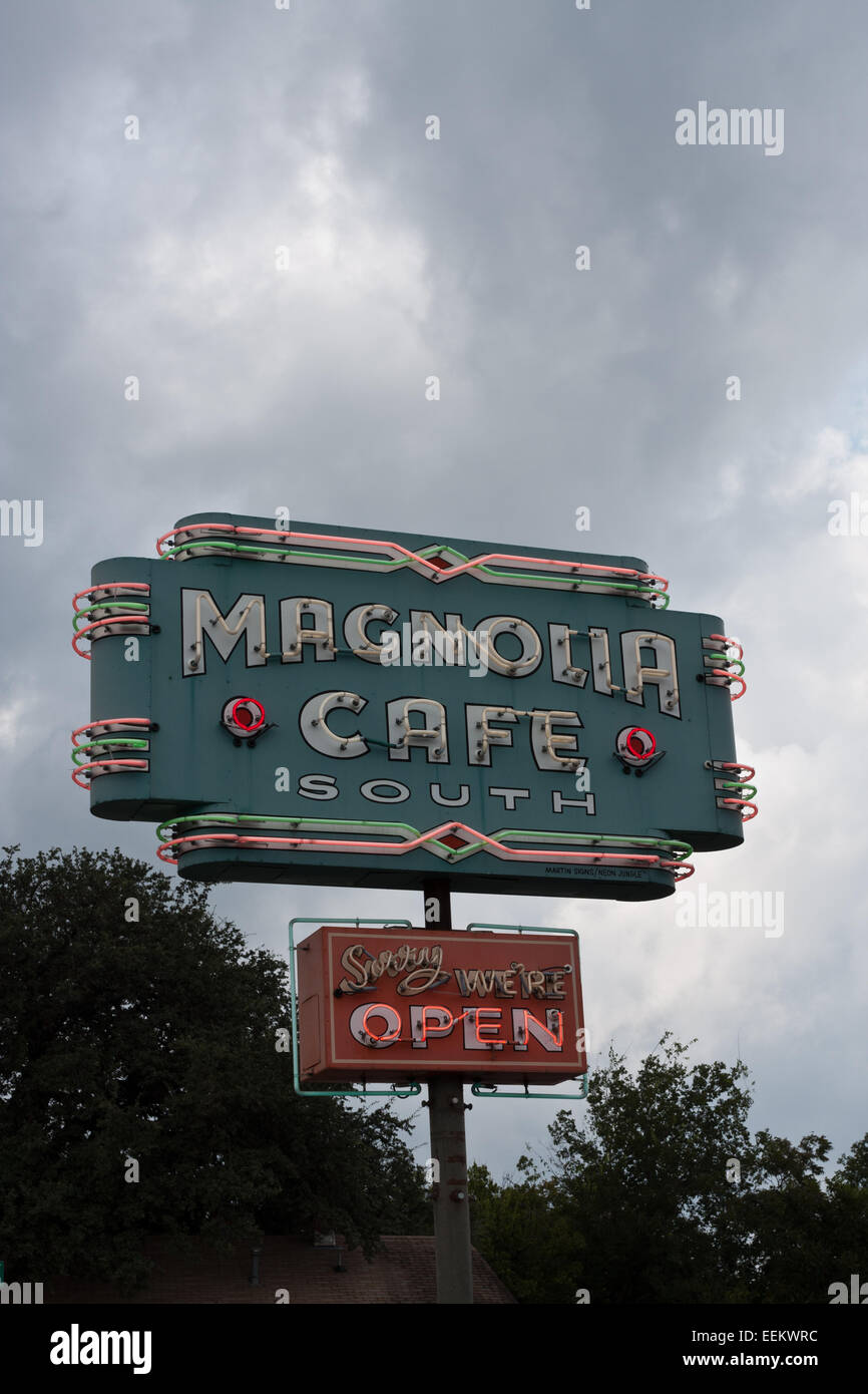 Sign for the Magnolia cafe in Austin Texas Stock Photo - Alamy