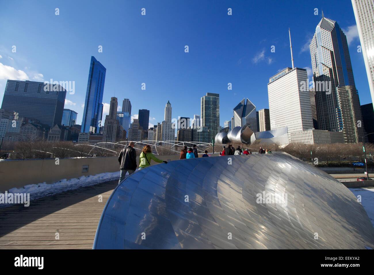 Chicago attraction maggie daley park hi-res stock photography and ...