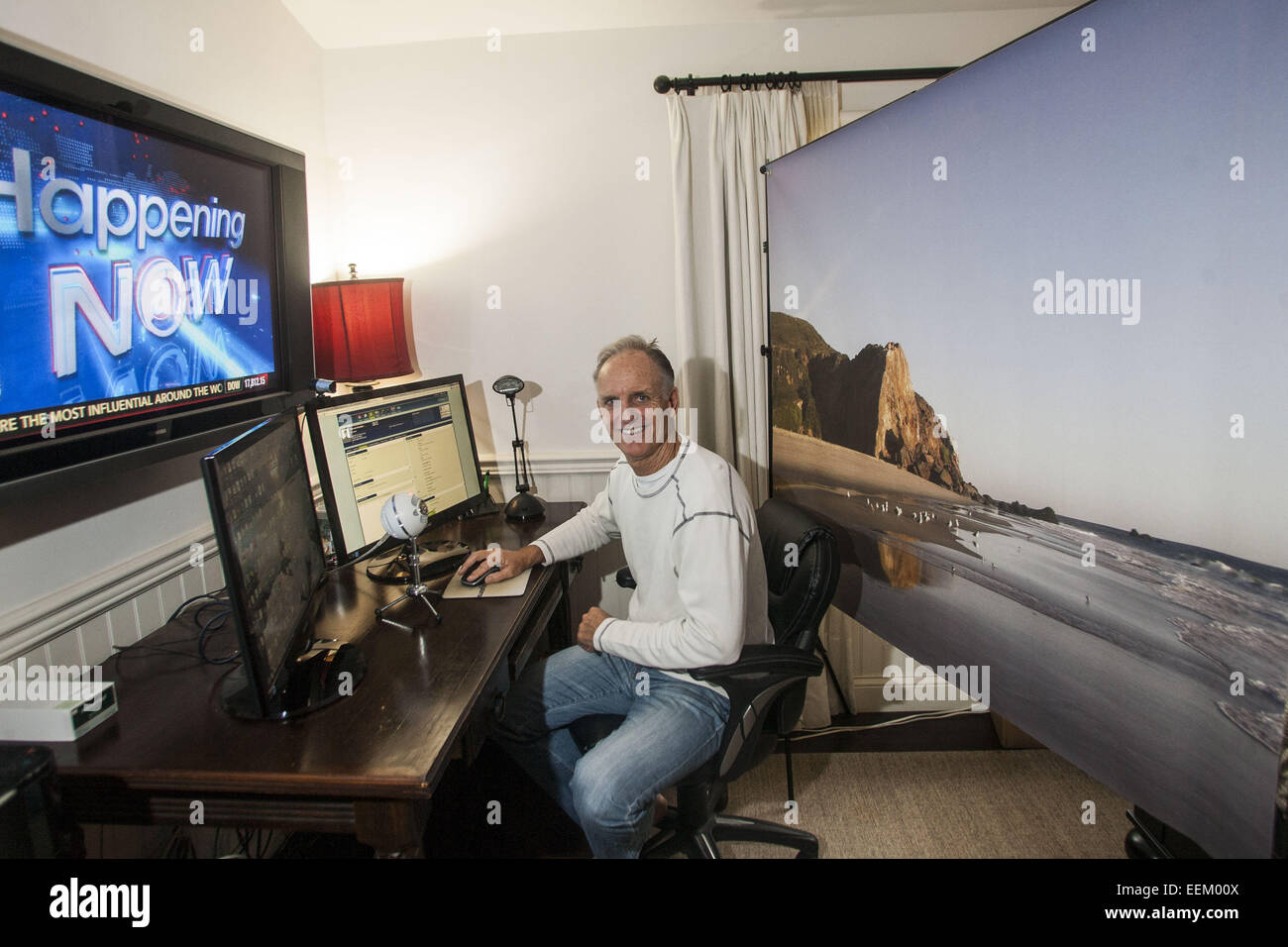 Los Angeles, California, USA. 1st Dec, 2014. Bill Kerbox, a Malibu real ...
