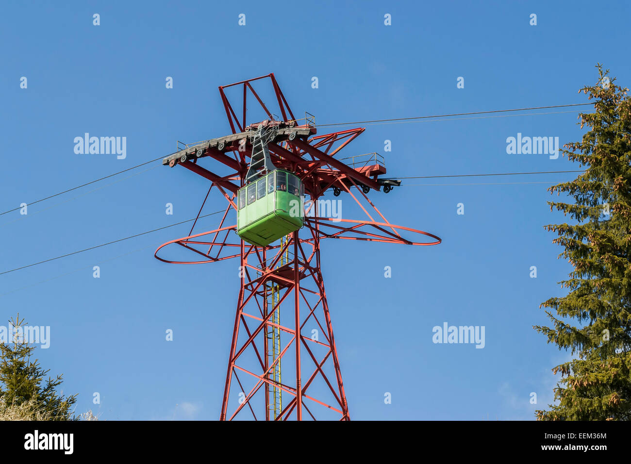 Aerial tramway hi-res stock photography and images - Alamy