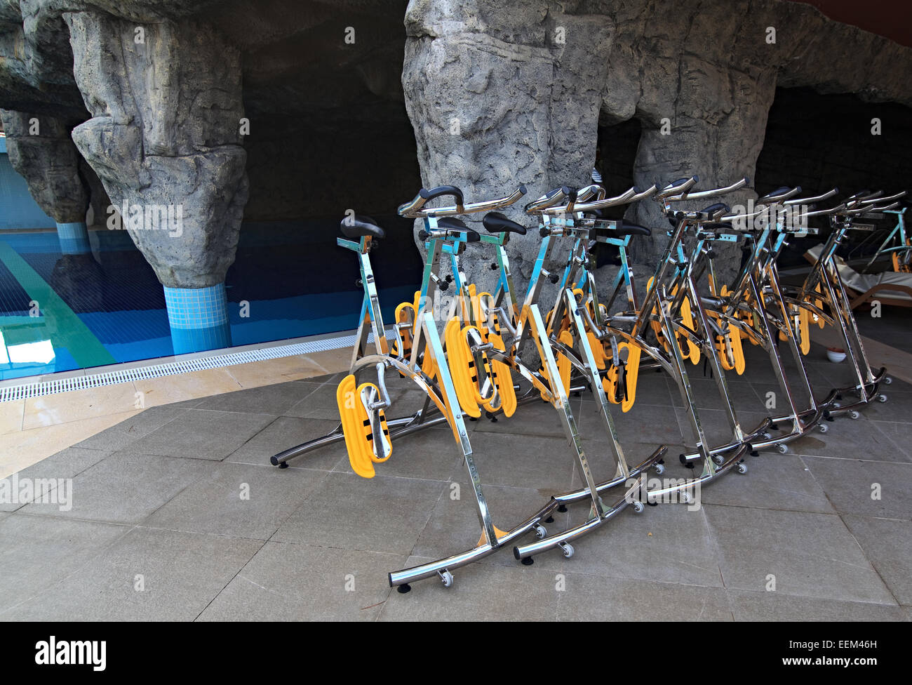 Exercise bike in pool hi-res stock photography and images - Alamy