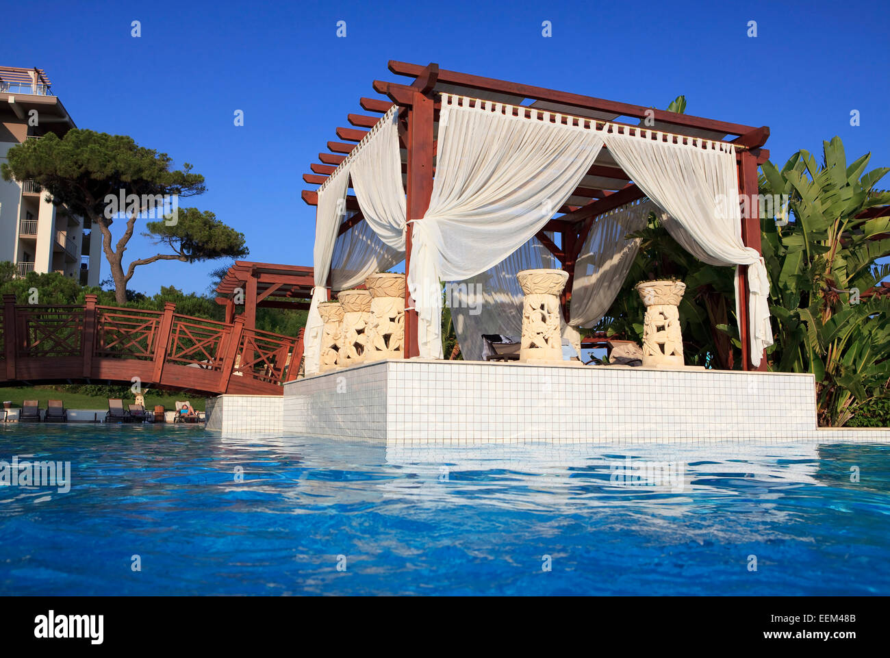 Chill out in the pool Stock Photo - Alamy