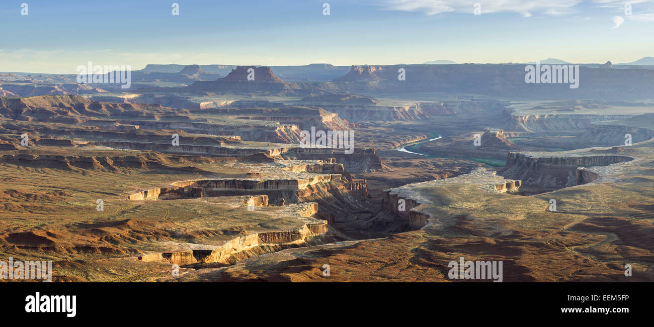 Rock formations of the White Rim on the Green River Overlook, Island in ...