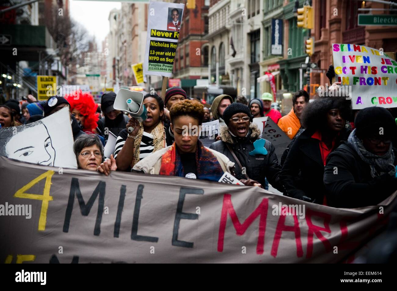 Malcolm x and martin luther king hi-res stock photography and images ...