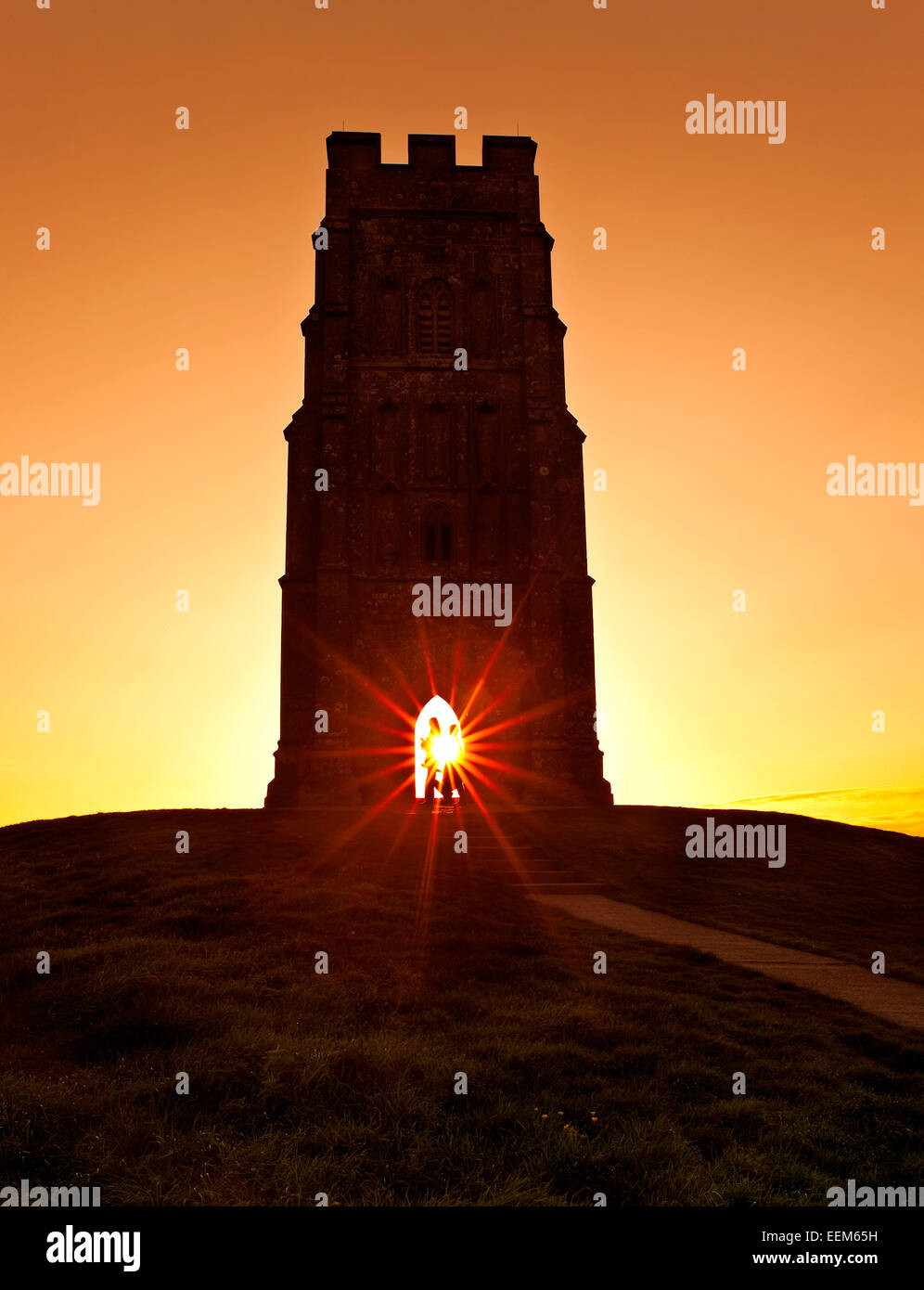 United Kingdom, Glastonbury, Glasonbury Tor at sunrise Stock Photo - Alamy