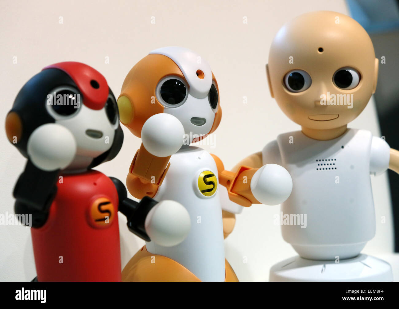 Tokyo, Japan. 20th Jan, 2015. Talking robots "Sota," rand "CommU ...