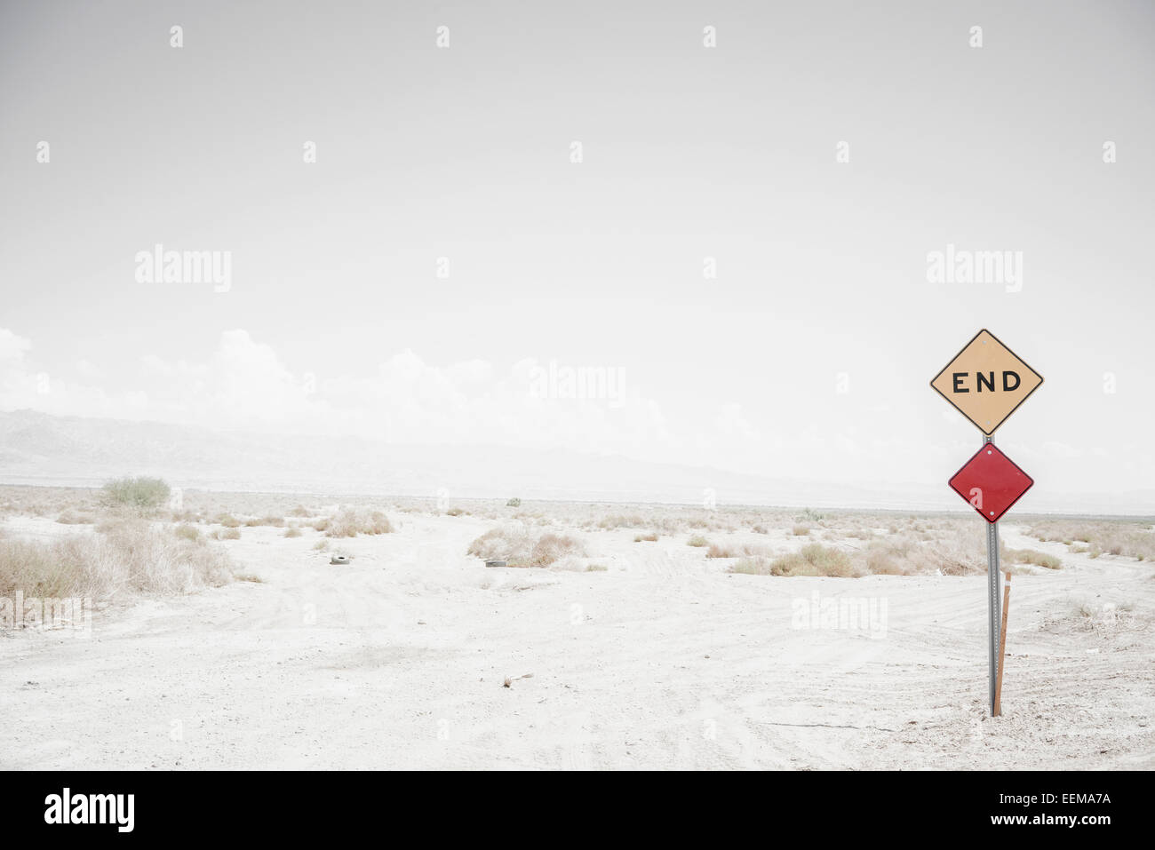 End road sign on remote dirt road Stock Photo - Alamy