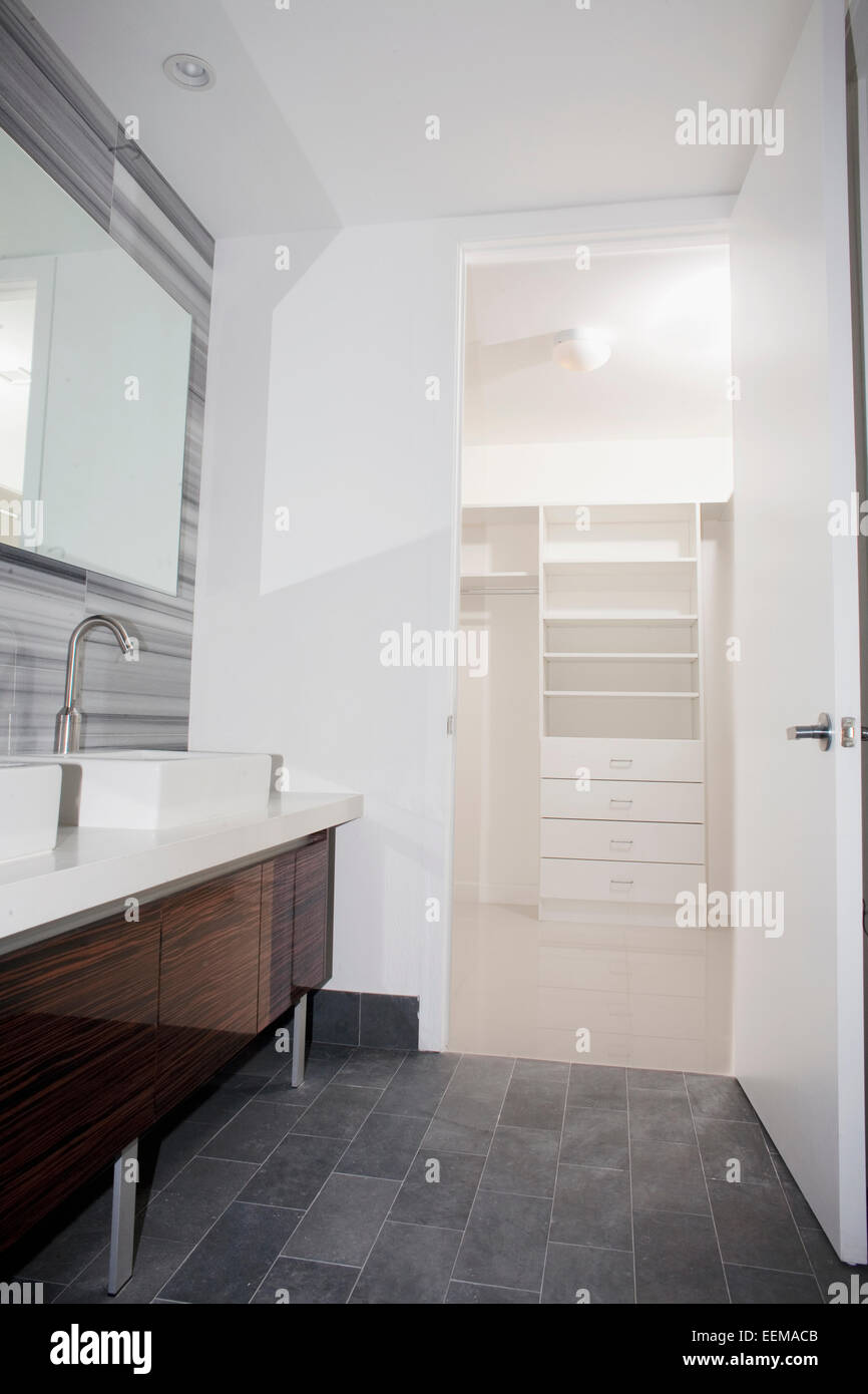 Walk in wardrobe open space hi-res stock photography and images - Alamy