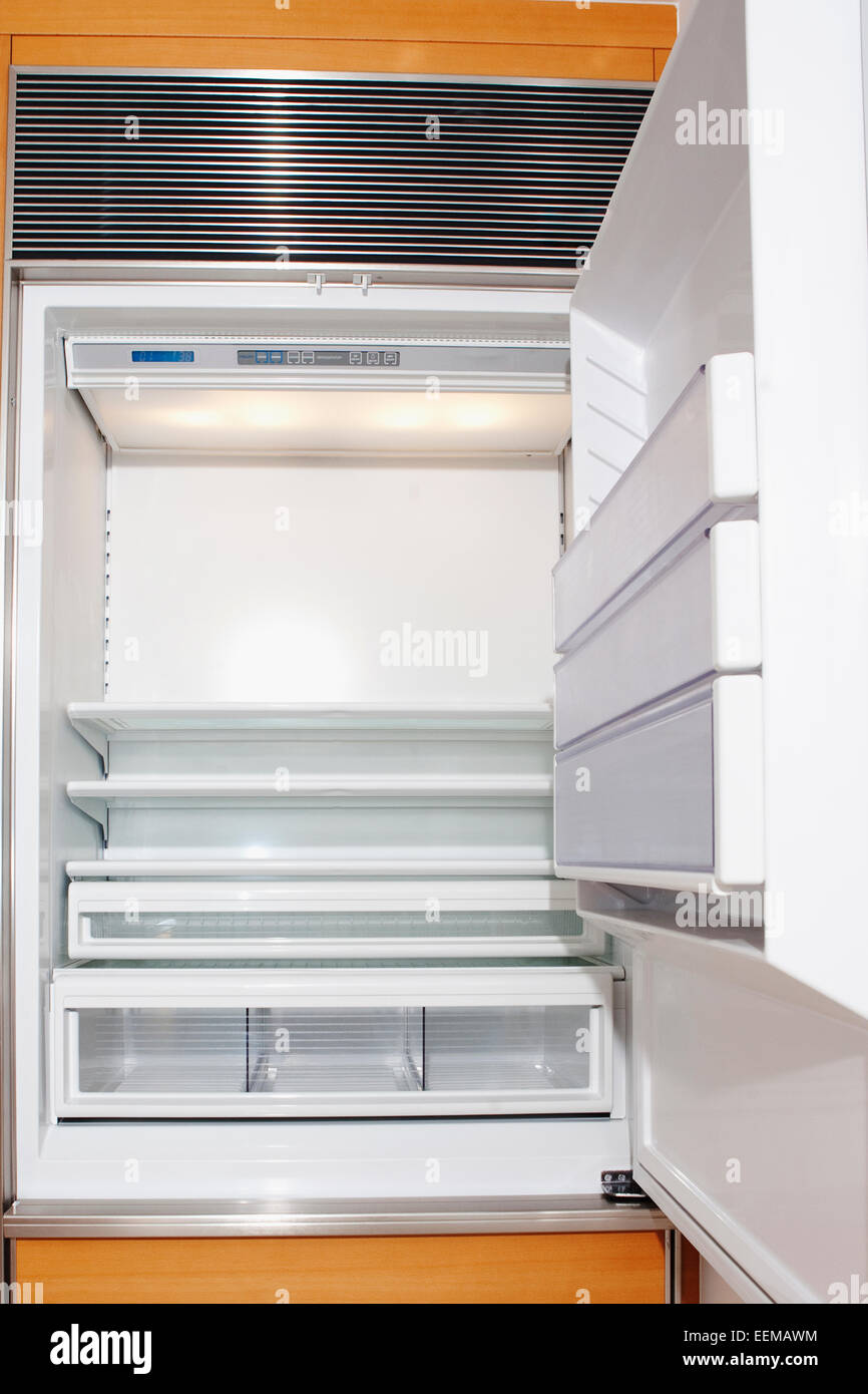 Close up of empty open refrigerator Stock Photo - Alamy