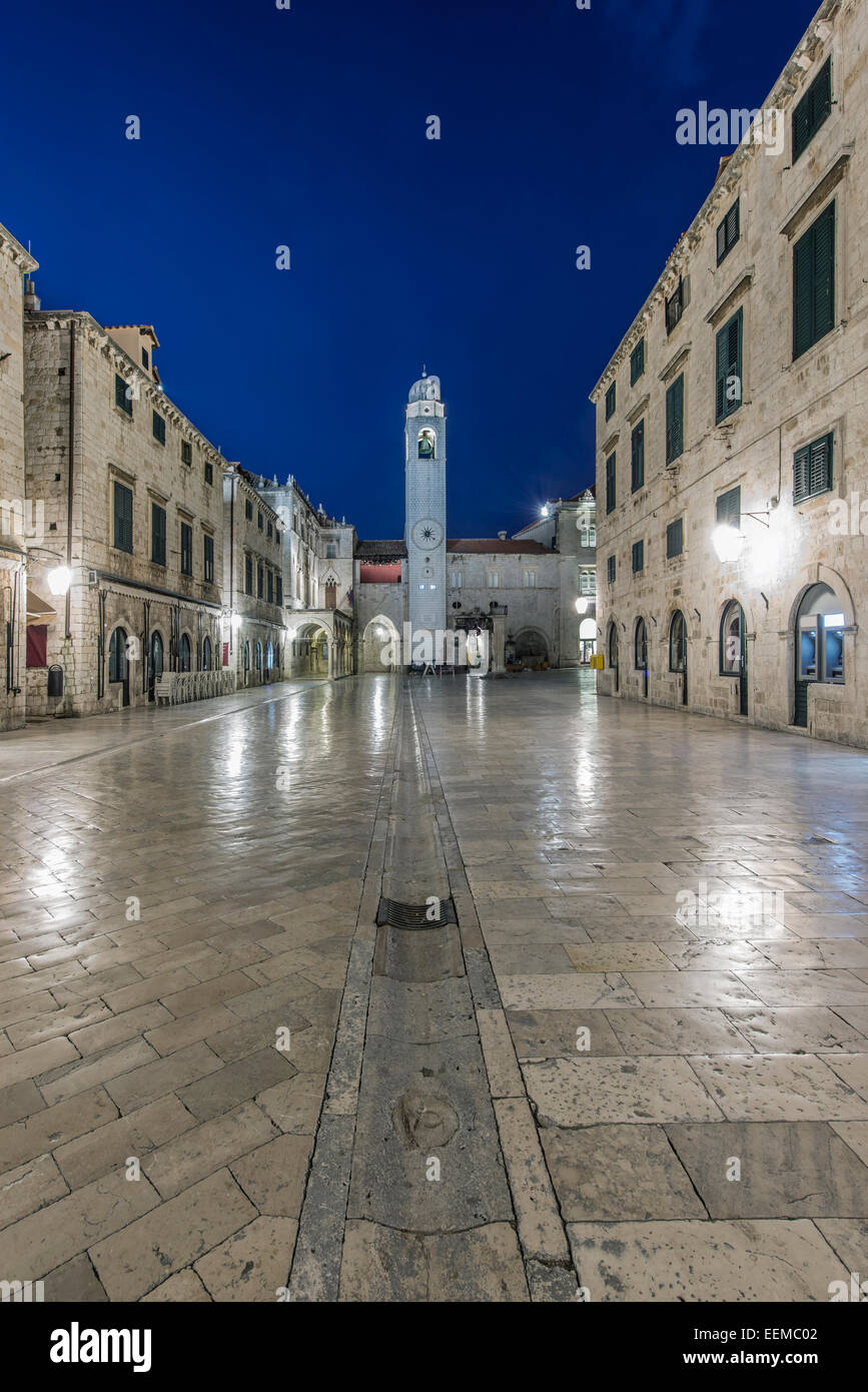 Town square, buildings and tower illuminated at night, Dubrovnik ...