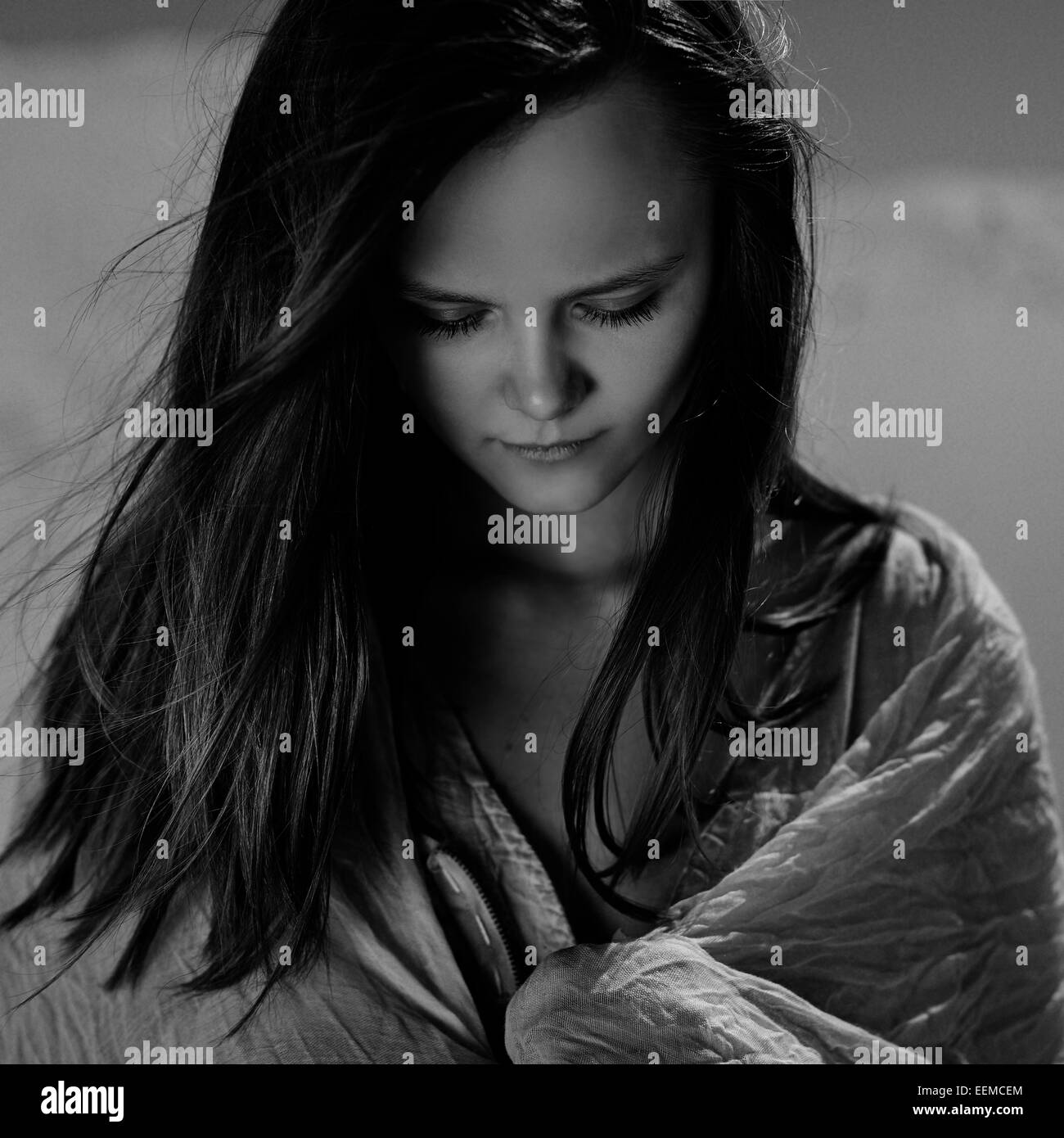 Portrait brunette caucasian woman in Black and White Stock Photos ...