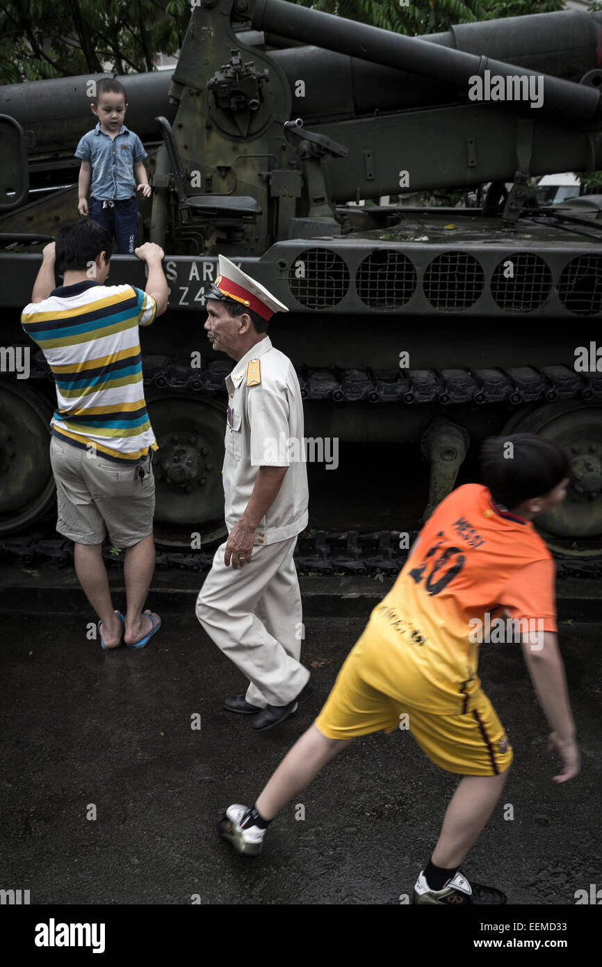 Vietnam children playing war hi-res stock photography and images - Alamy