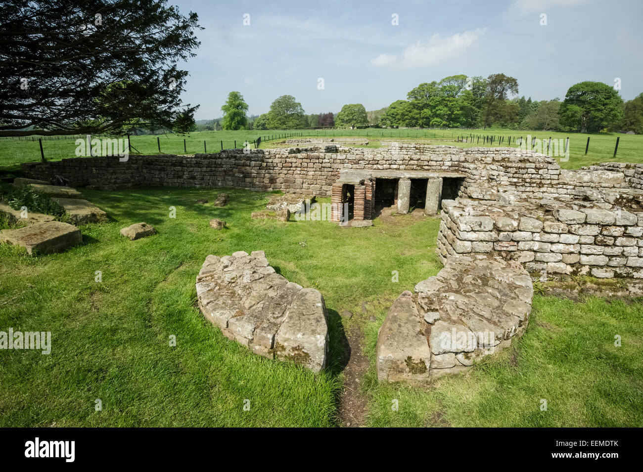 Hadrians Wall fort at Chesters Stock Photo - Alamy