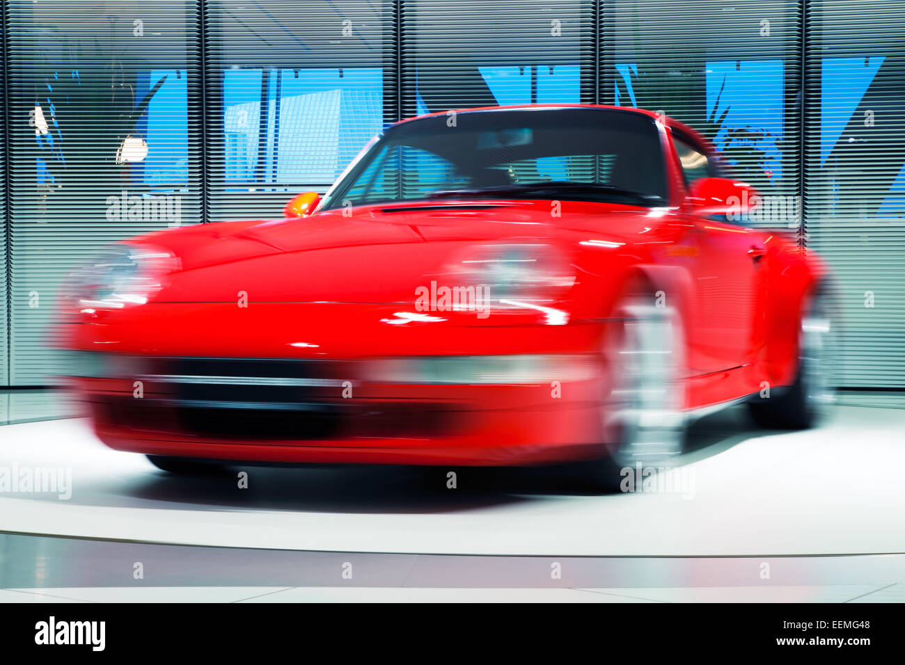 Rotating car wheel hi-res stock photography and images - Alamy