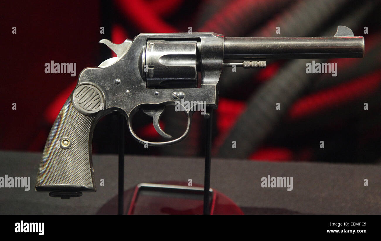 Colt M1917 Revolver United States Revolver, Caliber .45, M1917 a U.S ...