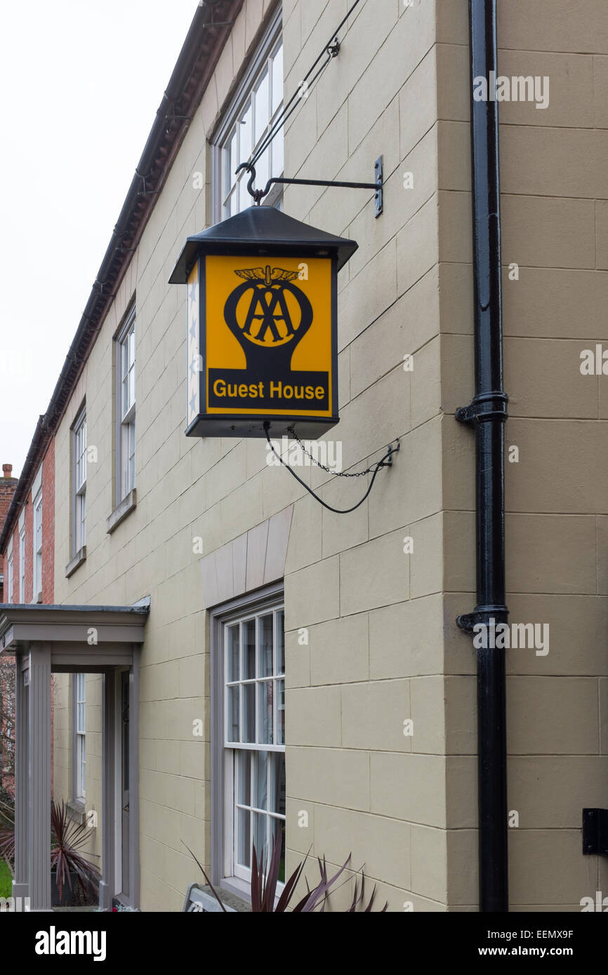 Guest house sign hi-res stock photography and images - Alamy