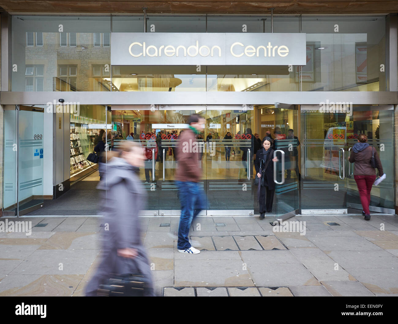 Clarendon shopping centre hi-res stock photography and images - Alamy