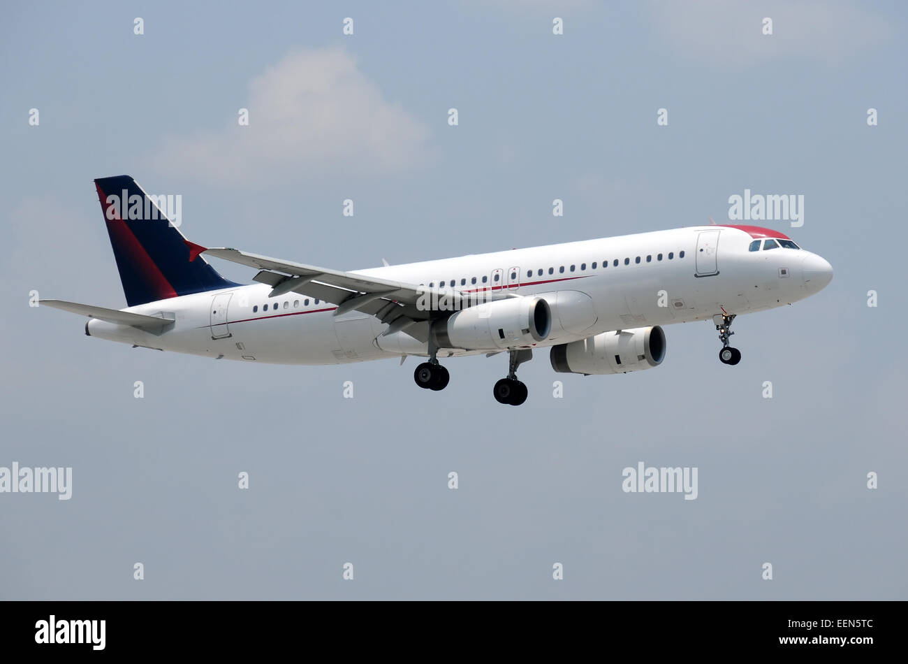 Airbus passenger jet hi-res stock photography and images - Alamy