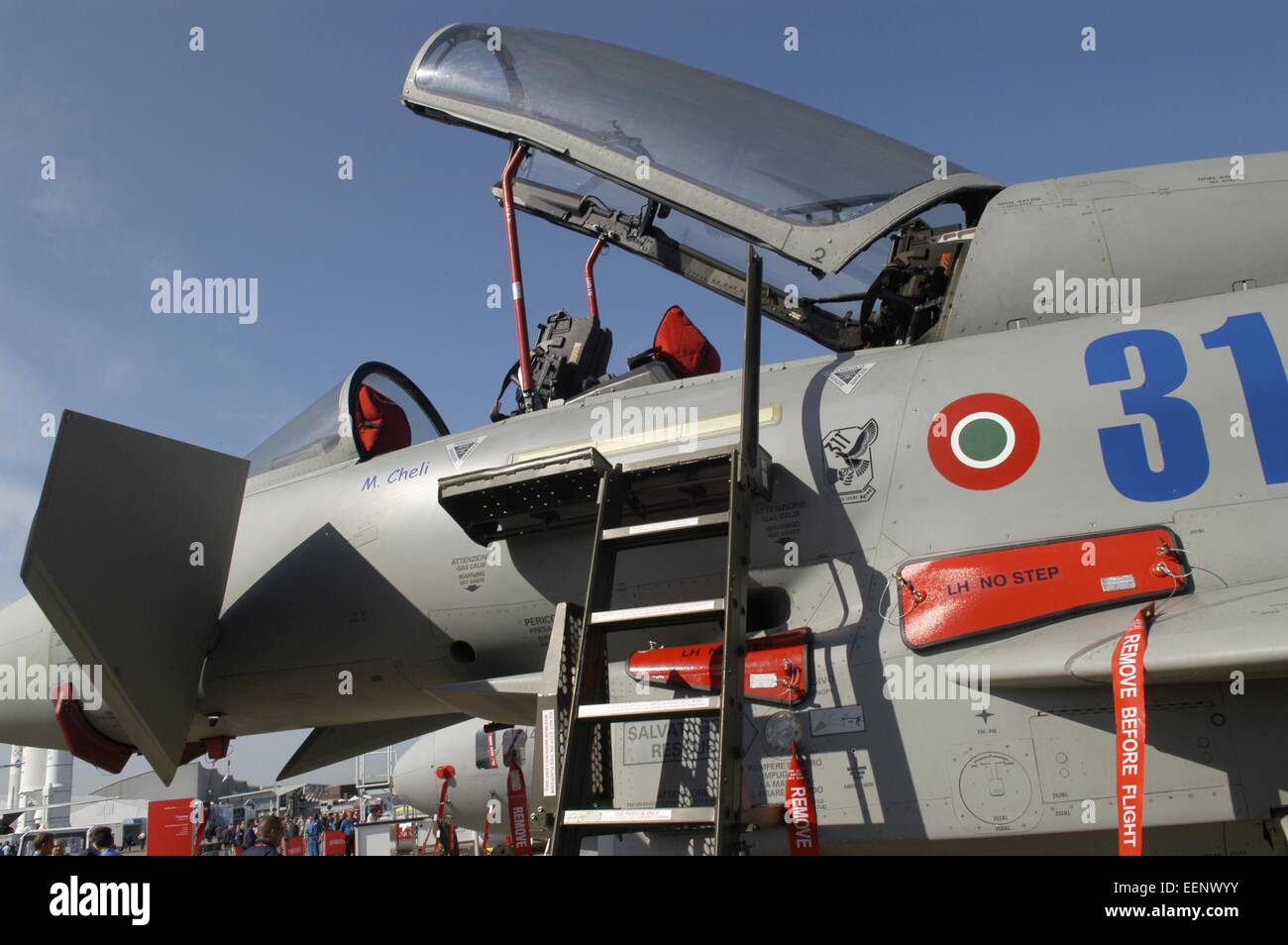 Eurofighter f 2000 typhoon hi-res stock photography and images - Alamy