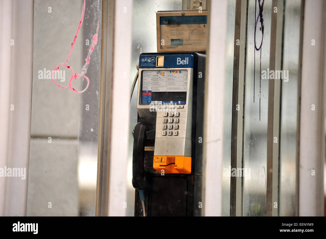 Bell public telephone hi-res stock photography and images - Alamy